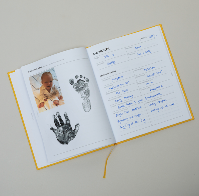 The Baby Book of You: record of your 1st year – Colour Chronicles